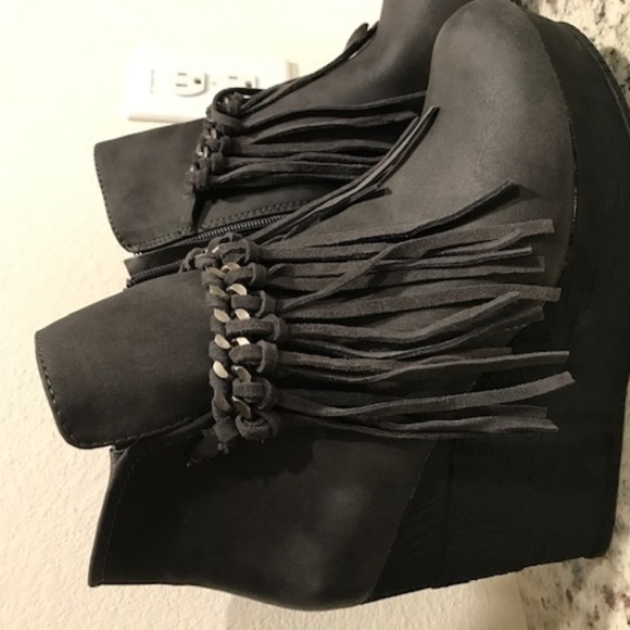 Sbicca | Shoes | Sbicca Gray Bootie | Poshmark